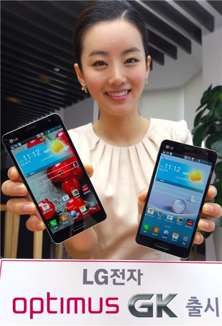 LG전자-KT, 풀HD 스마트폰 ‘옵티머스 GK’ 출시 - 뉴스웨이